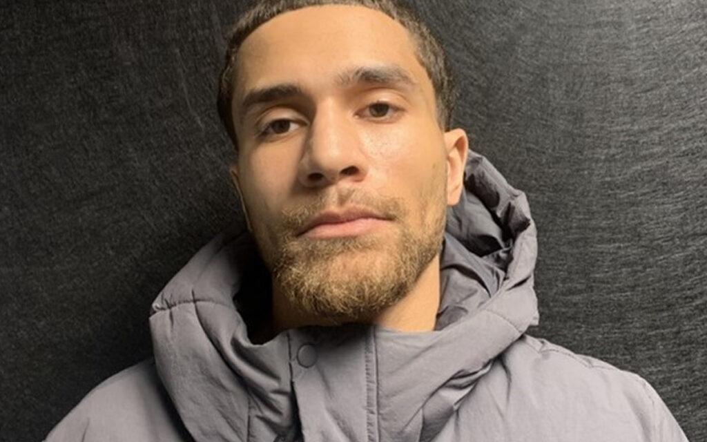 First Same-Sex Couple on Wheel of Fortune Makes History During ...