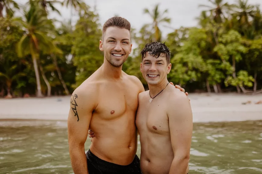25+ Thirst-Inducing Pics of Gay Influencers Michael and Matt in Costa Rica - The Pink Times