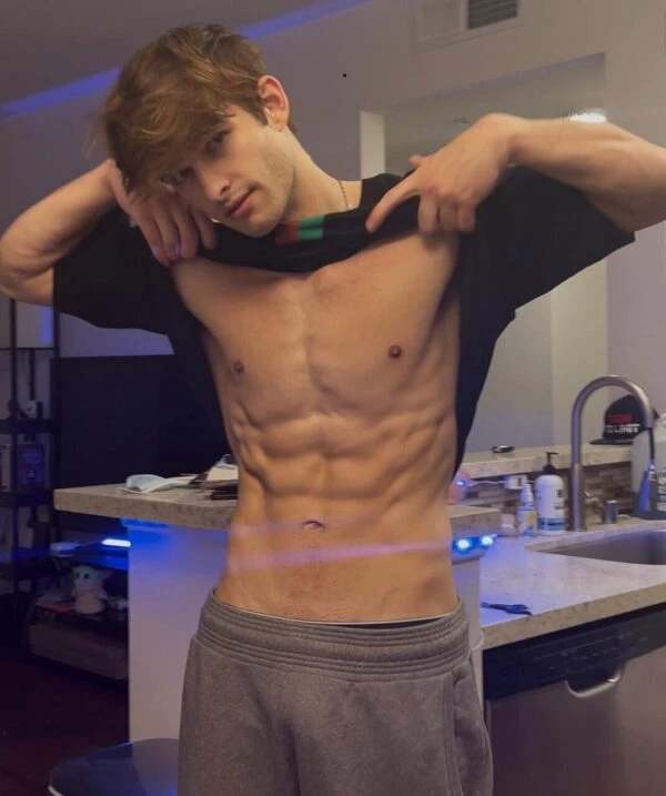 A Visual Delight: Darrell Jones Mesmerizes in Striking Fitness Model Photos - The Pink Times