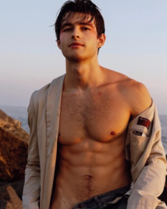 A Visual Delight: Darrell Jones Mesmerizes in Striking Fitness Model ...