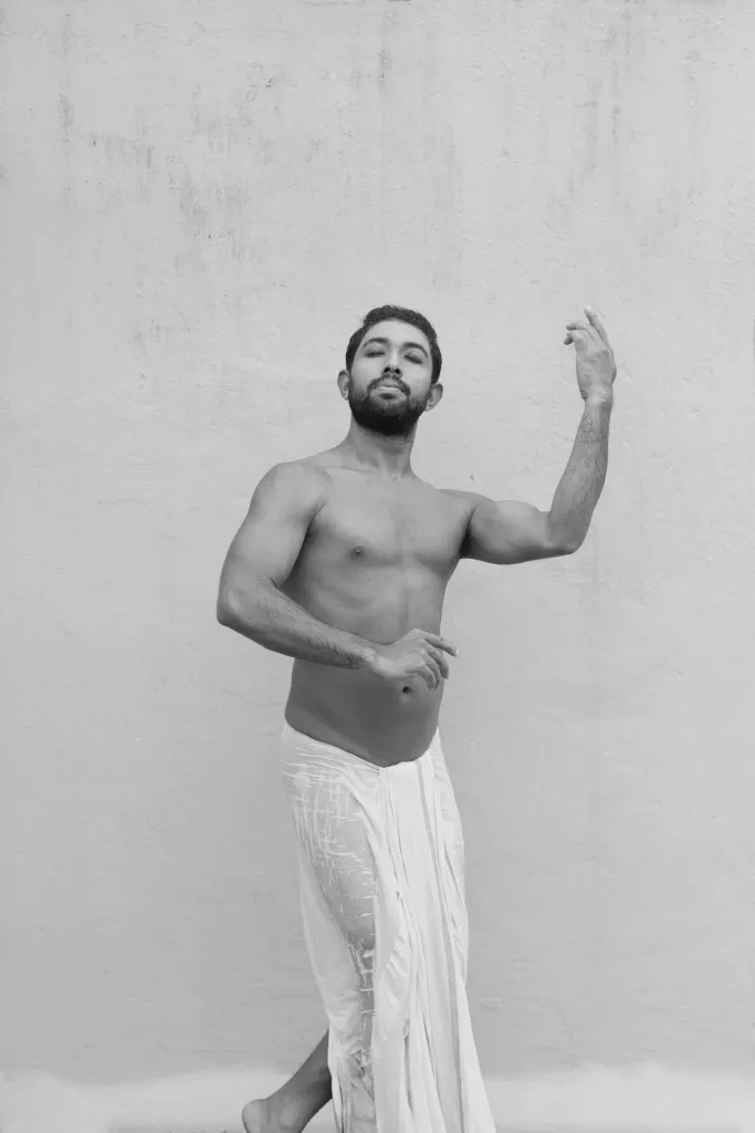 Sumit Kumar Bodak's Mesmerizing Dance and Yoga Portraits - The Pink Times