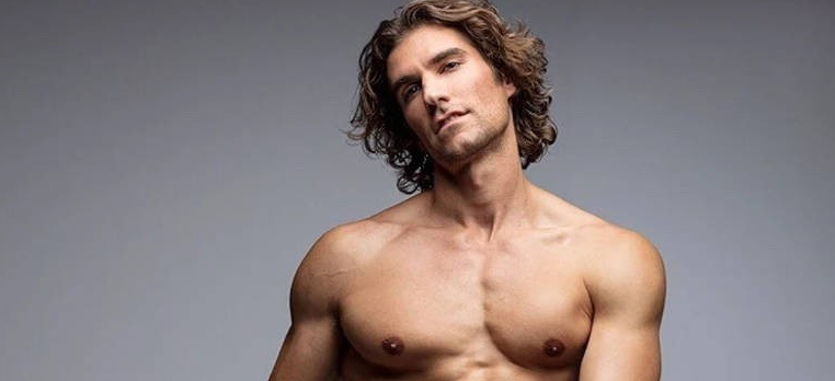 Stuart Reardon Unveils All: The Rugby Hunk's Most Revealing Moments ...