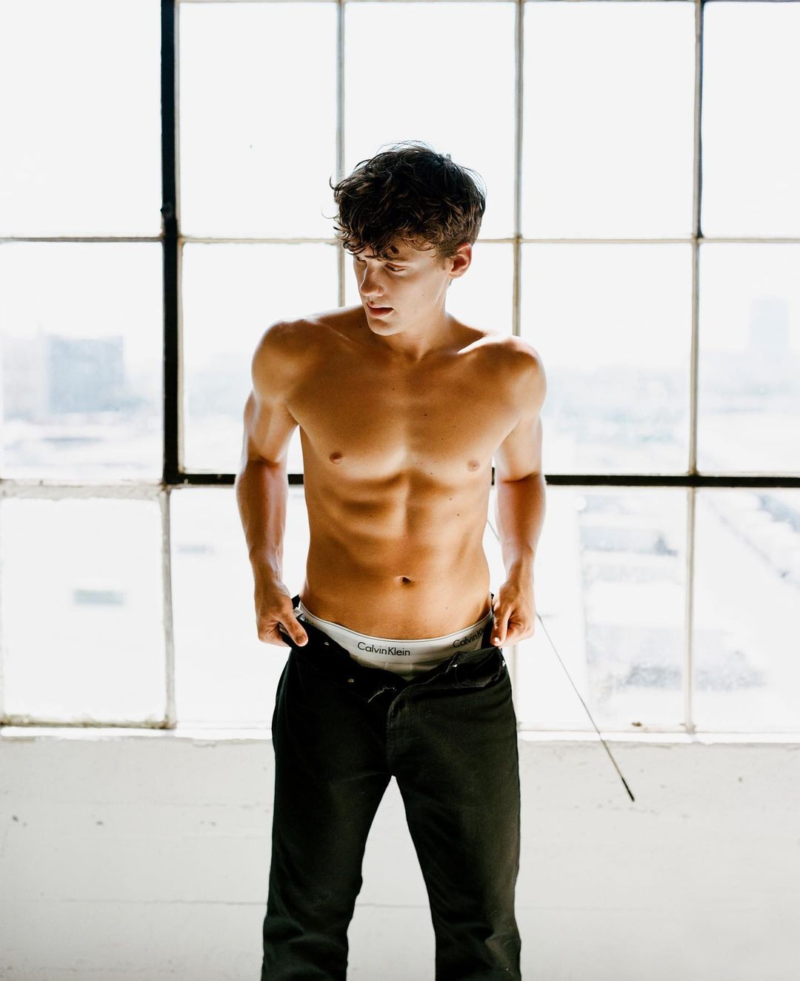 Calvin Klein's Inclusive Campaigns: Sexy and Groundbreaking LGBTQ+ Ads ...