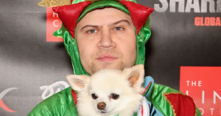 The Magician Who Refuses to Say Goodbye: Piff the Magic Dragon Clones ...