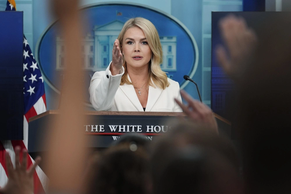 Trump Team's Pronoun Meltdown - The Pink Times