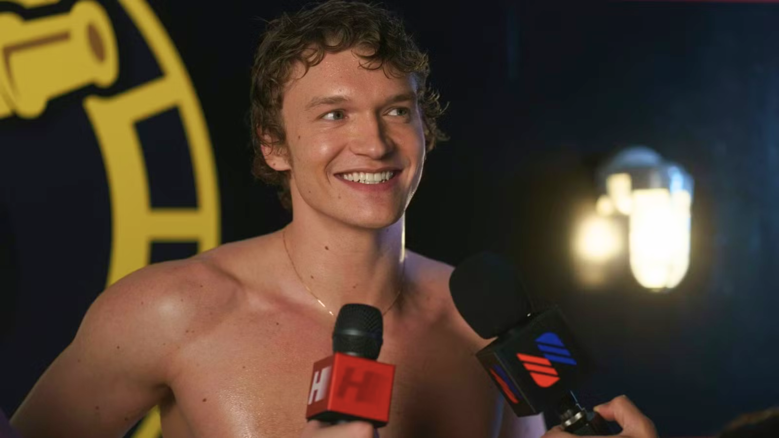 Russian Fans Crown Queer Hockey Hero - The Pink Times