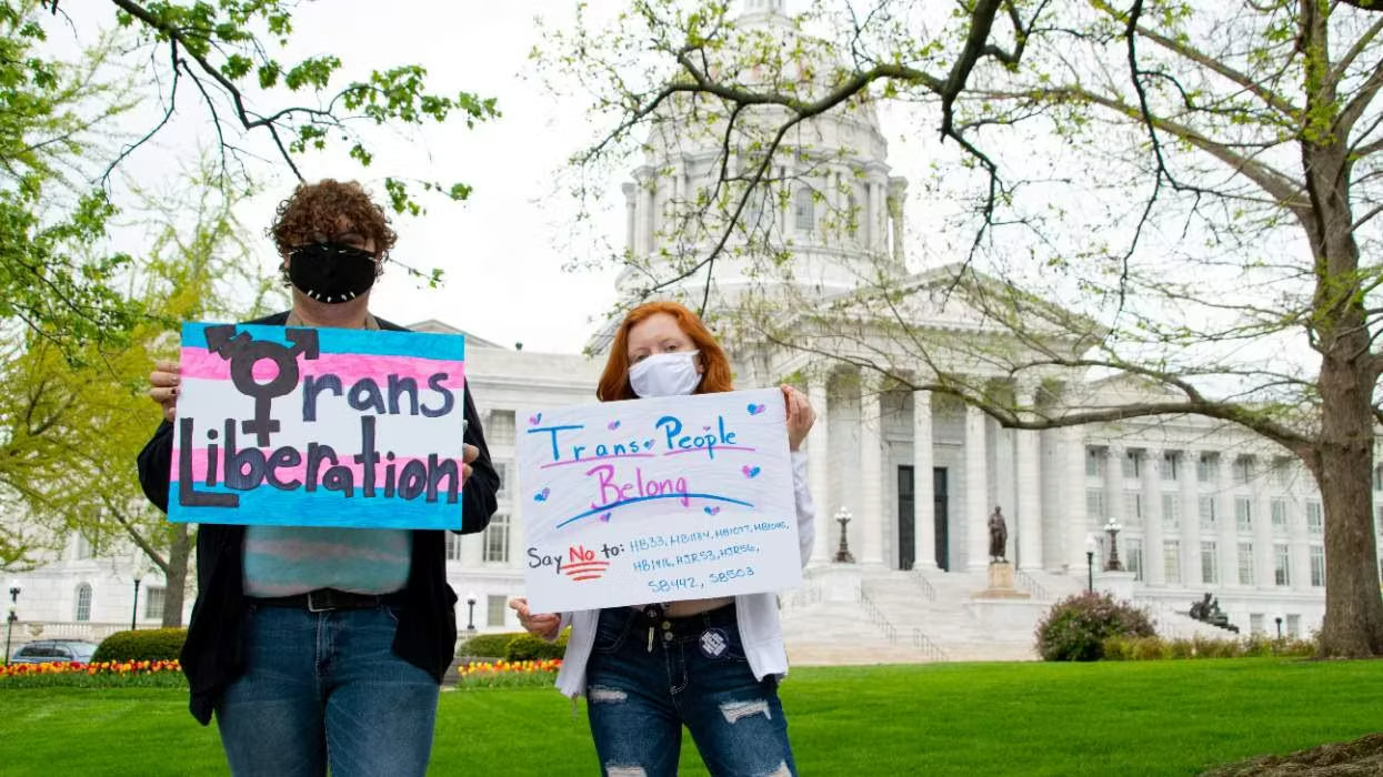 Missouri Court Blocks Trans Care - The Pink Times