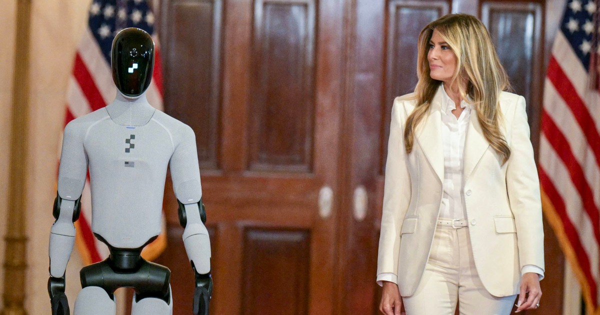 Melania's Robotic Sidekick Steals Show - The Pink Times